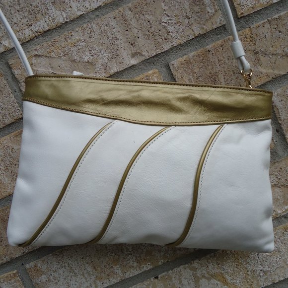 Amanda Smith | Bags | Amanda Smith Leather Clutch Crossbody Purse ...